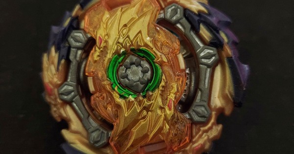 Takaratomy Beyblade Wizard Fafnir Used