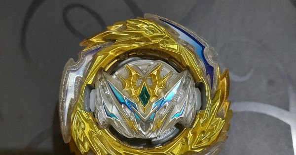 Takaratomy Beyblade Holy King Belial Perfect Version