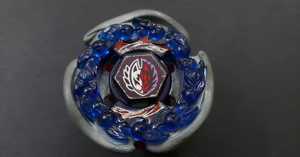 Takaratomy Beyblade Spiral Fox Used